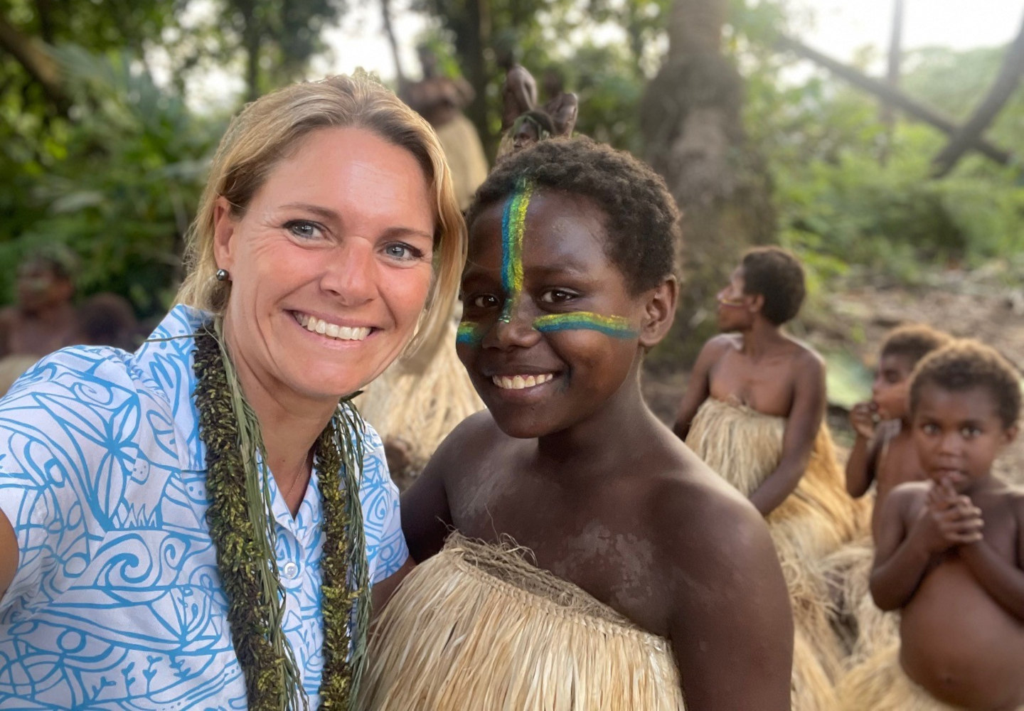 Anne-Sofie bygger demokrati på 83 øer i Stillehavet | Djøfbladet